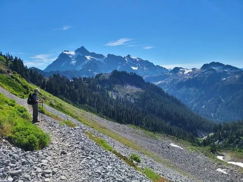 How to hike the Chain Lakes Loop in Mount Baker-Snoqualmie National ...