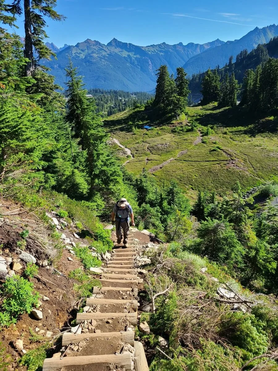 How to hike the Chain Lakes Loop in Mount Baker-Snoqualmie National ...