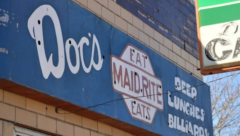 What You Need to Know About Custom Sign Maintenance