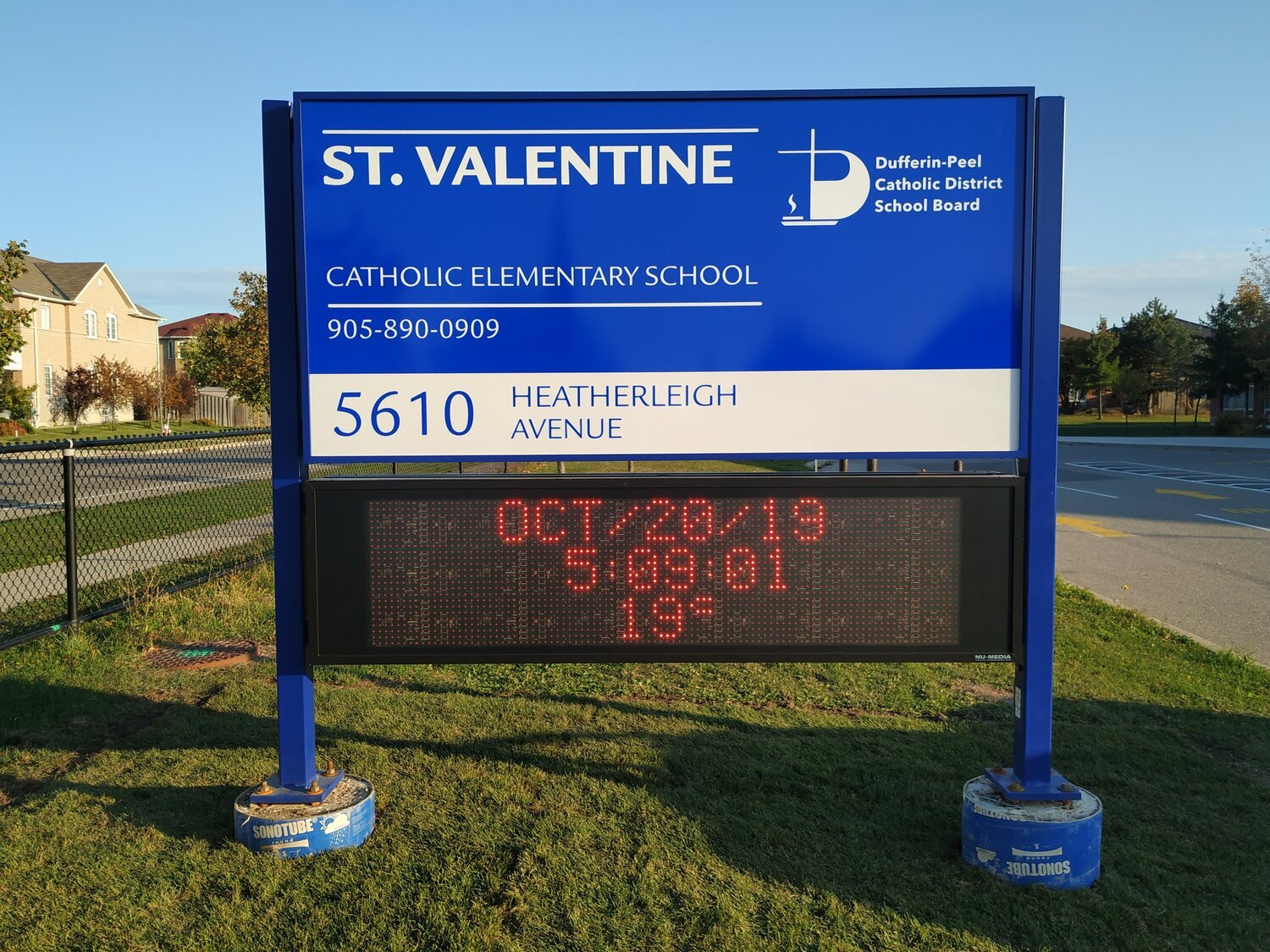 Customized Monument Signs In Pickering, Ontario By AGC Signs