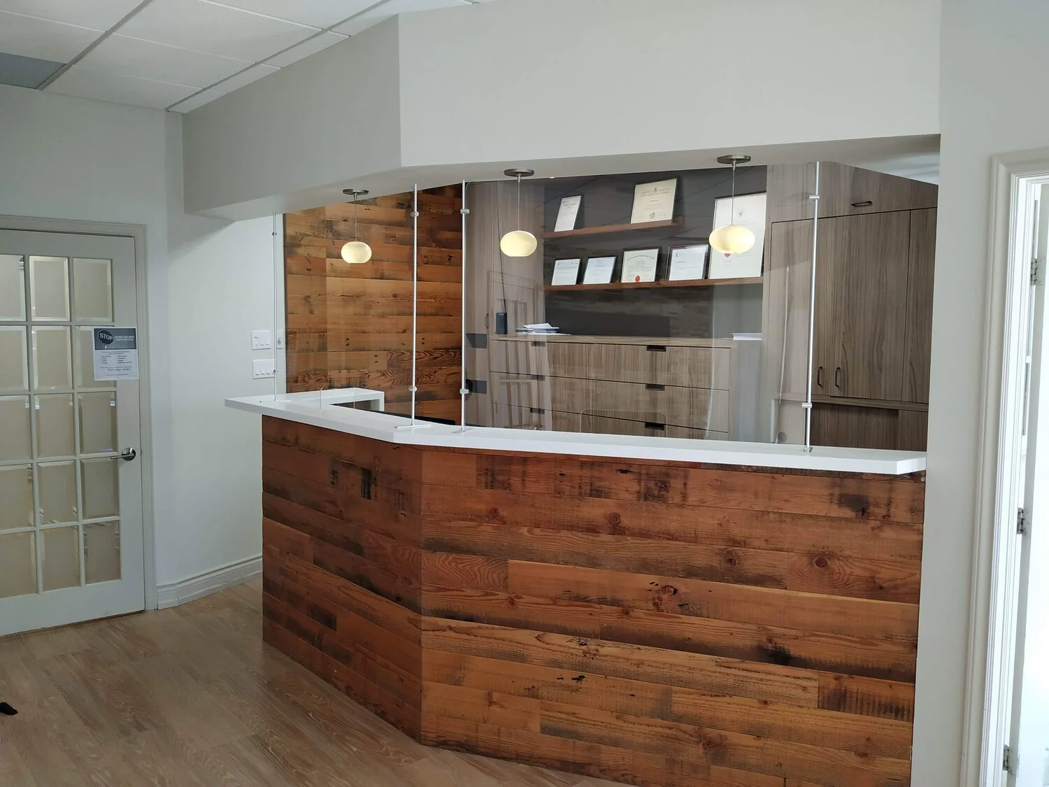 Plexiglass Repair: How To Repair Plexiglass Scratches