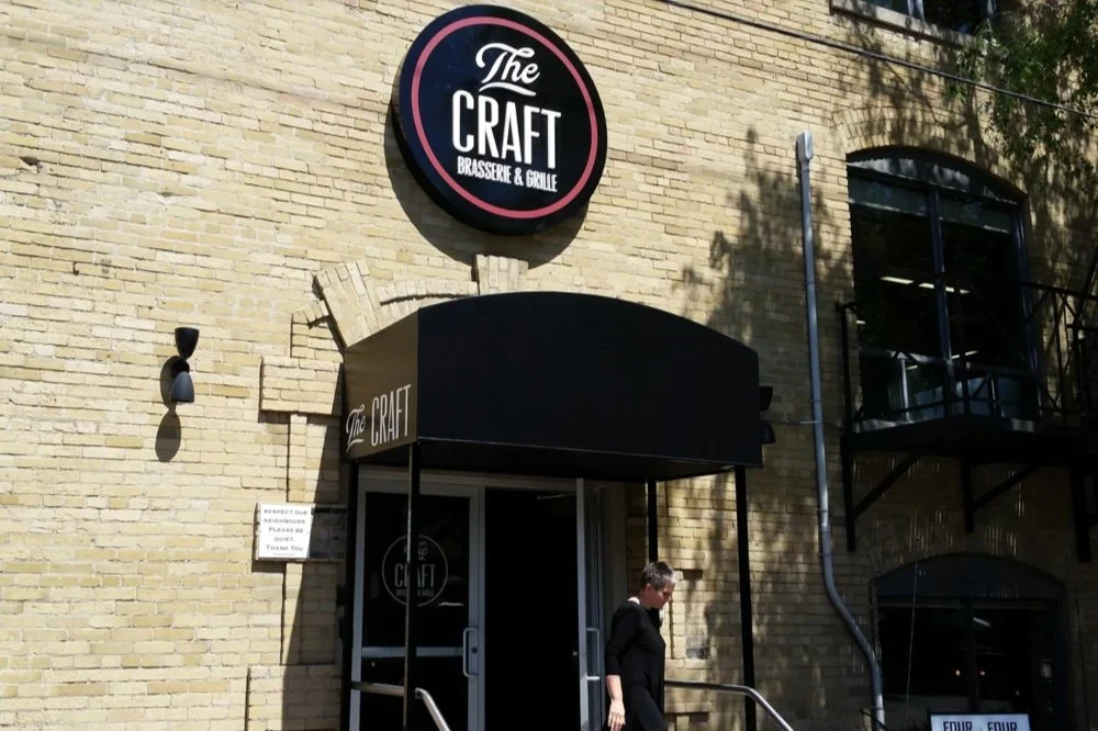 10 of the Most Popular Business Signs