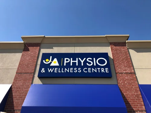 10 of the Most Popular Business Signs