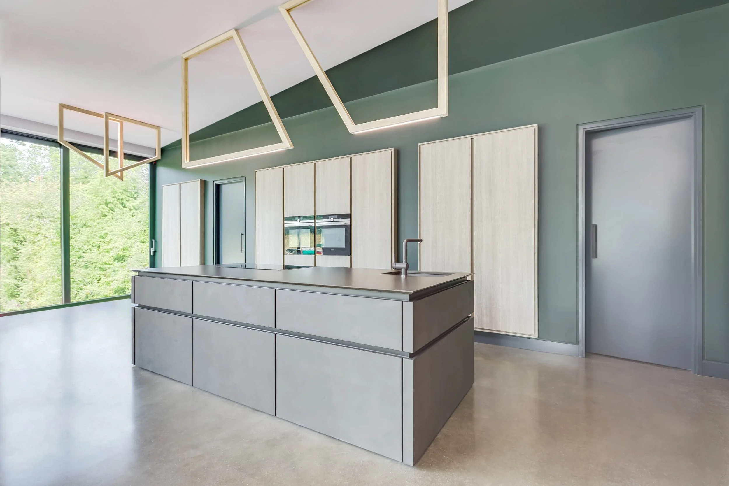 Light Wood Handleless Kitchen in Hertfordshire | Silke by Urban Interior