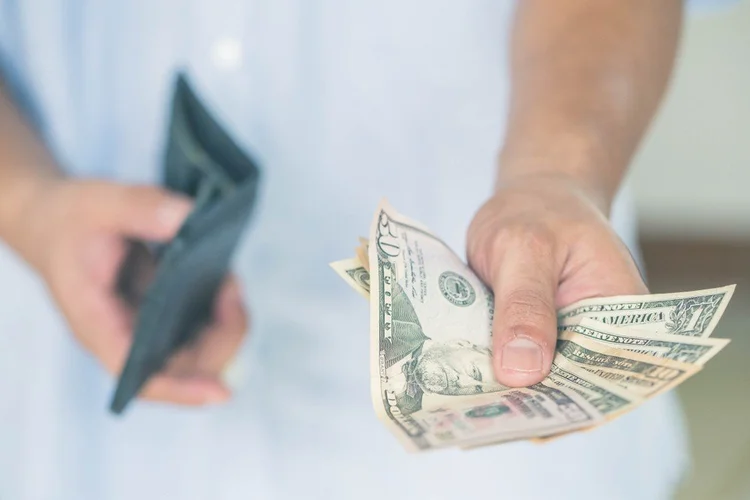 20 Simple Tips on How to Spend Less Money — Billry