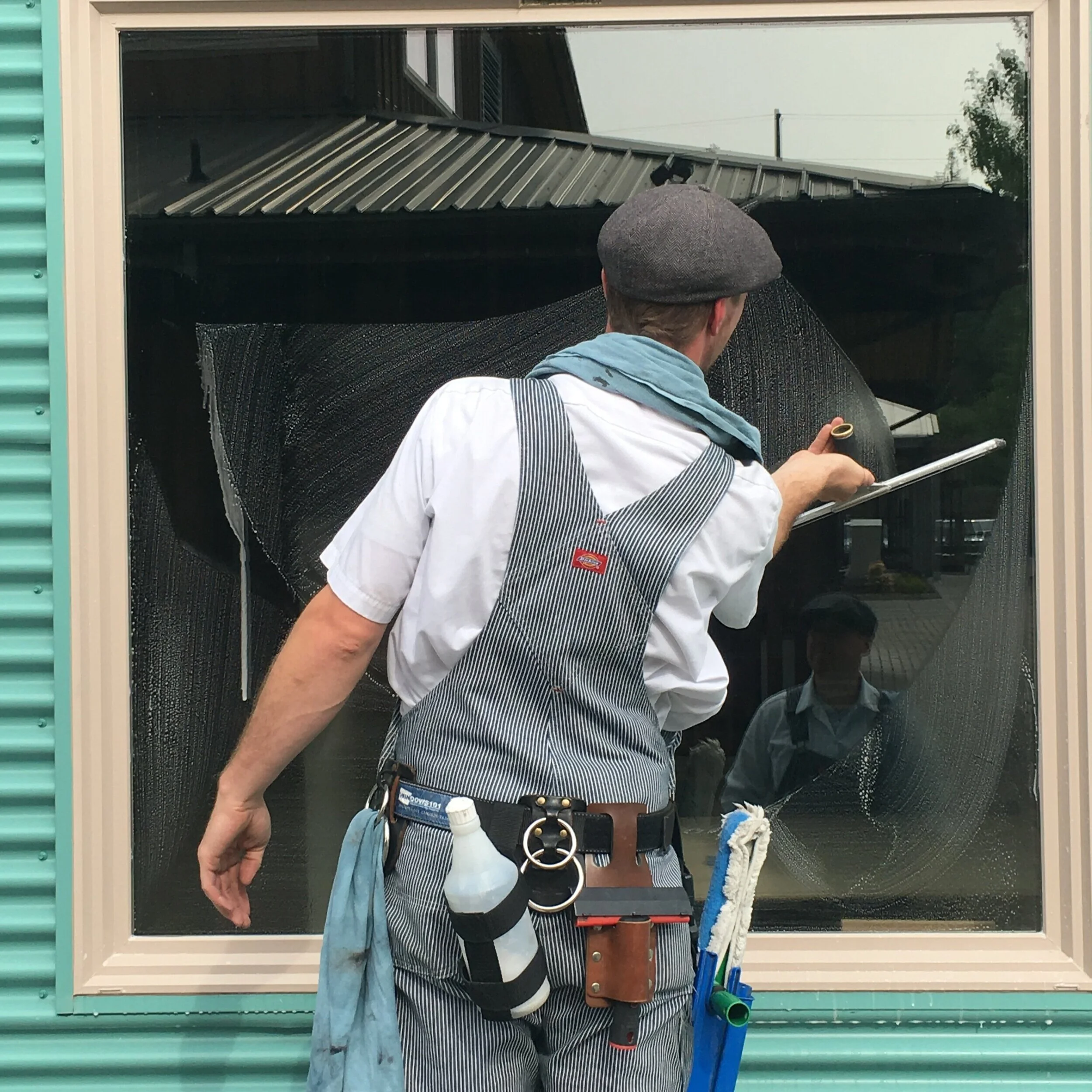 Bellevue Window Cleaning — DAPrDAN