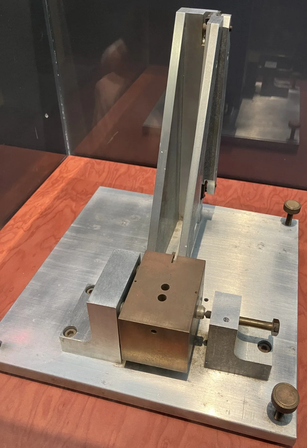 Lunar seismometer — Museum of the Earth
