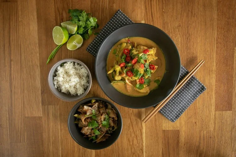 Most Popular Thai Dishes 2025: Guide for Teachers — KET