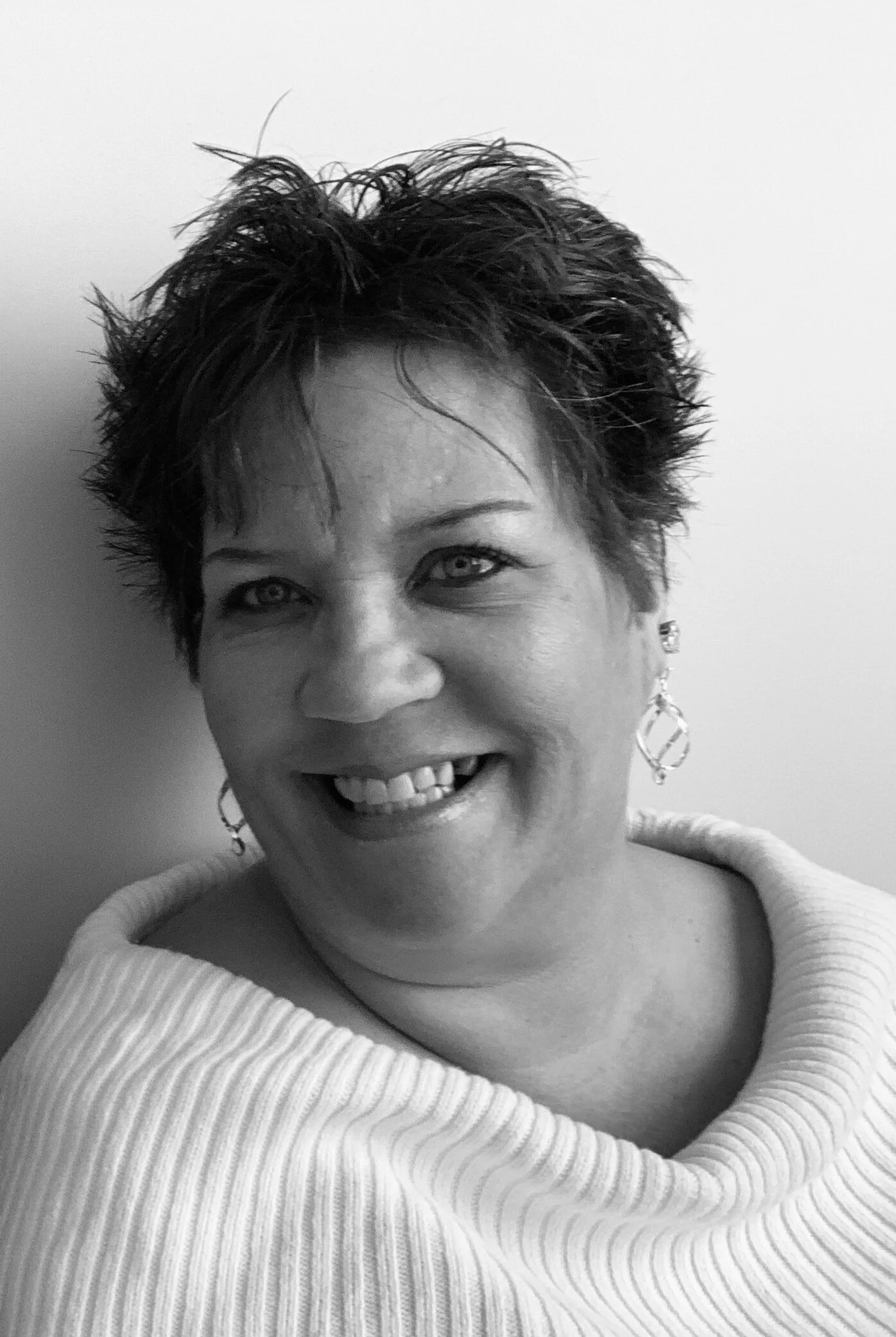 Author Kiersten Hall — FOX POINTE PUBLISHING, LLP