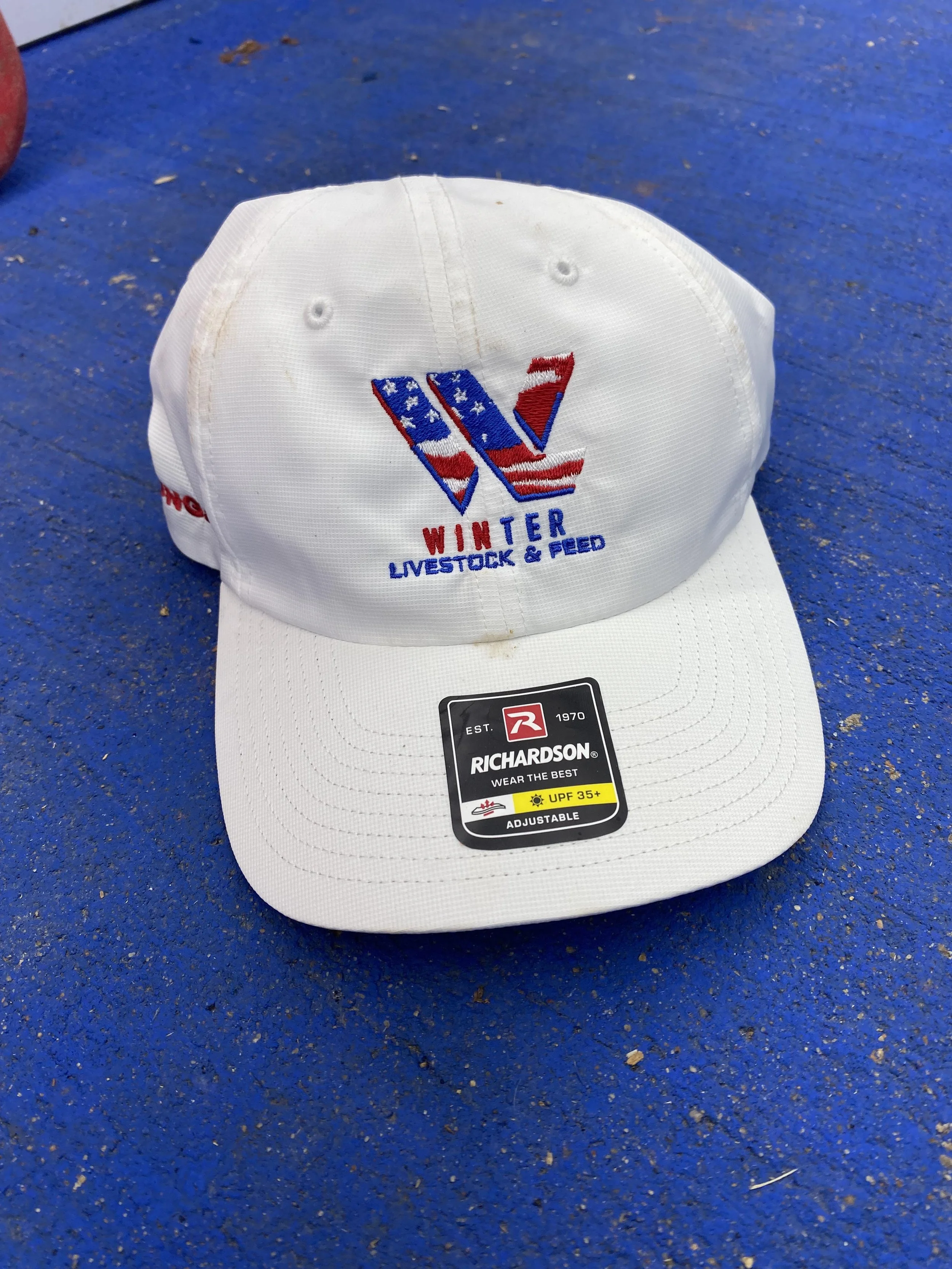 WL White 220 Cap — Winter Livestock & Feed
