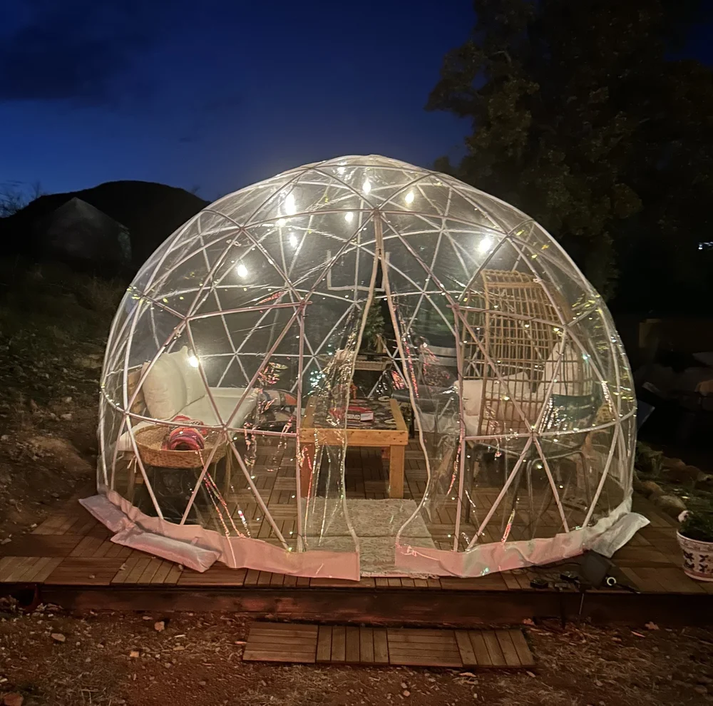 THE HEALTHY HIPPIE CAFE