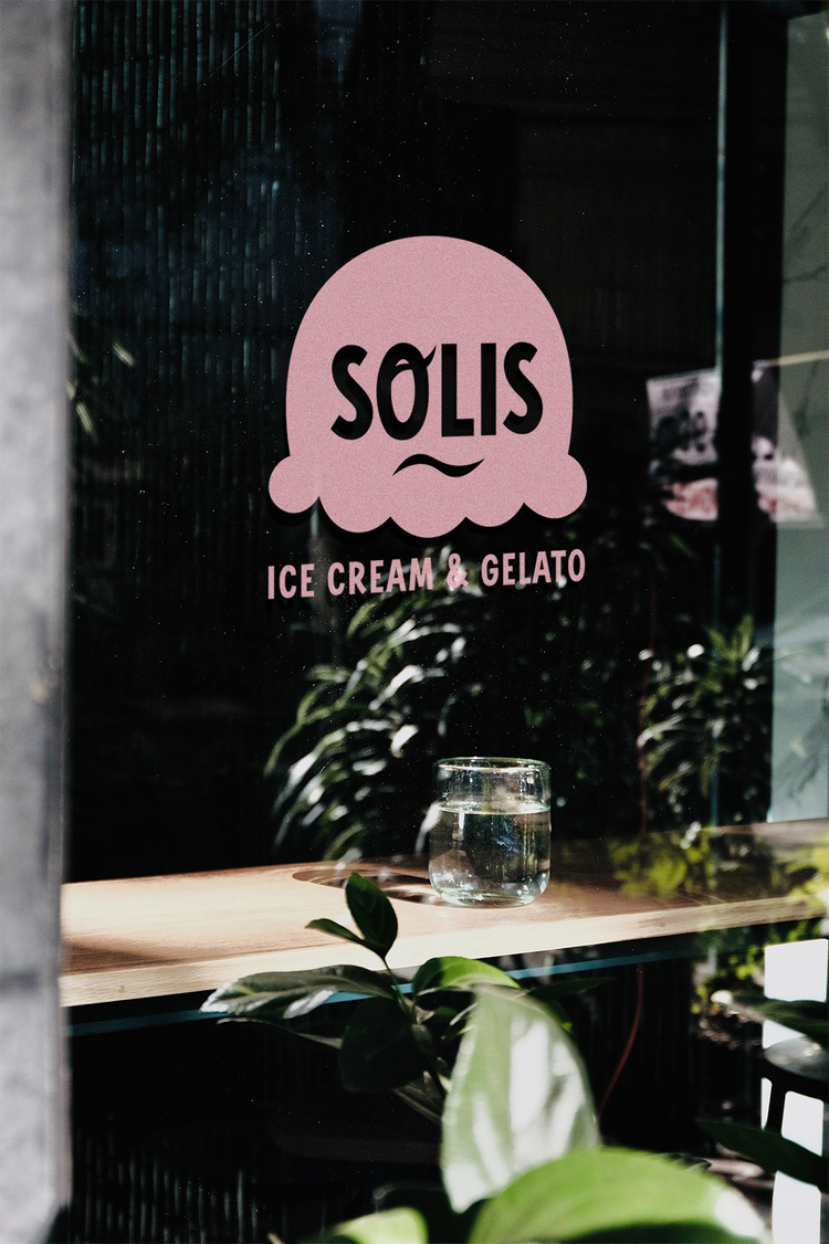 Solis — Chloe Biaño