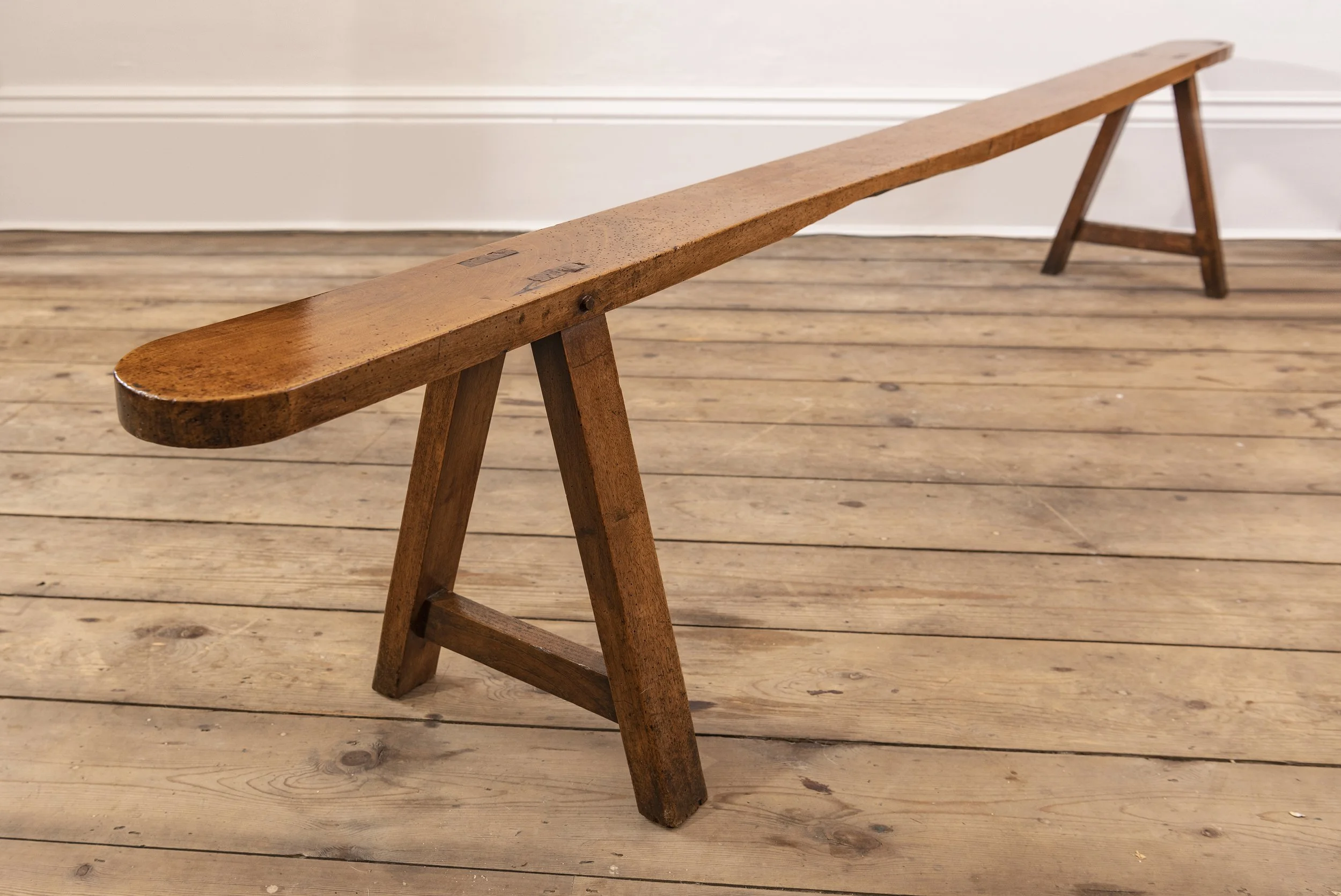 Seating Art Agents, Art Exhibitions, Conservation Advisors Art Agents ...