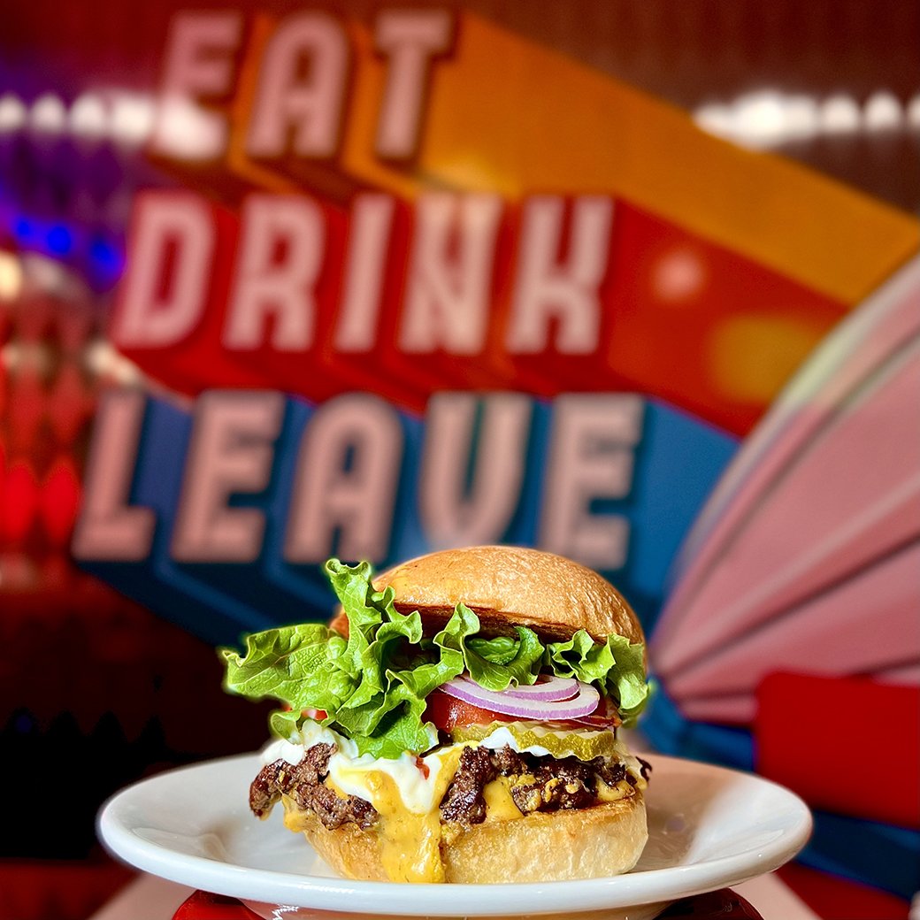 50s Chicago Diner with Snarky Servers | Ed Debevic's