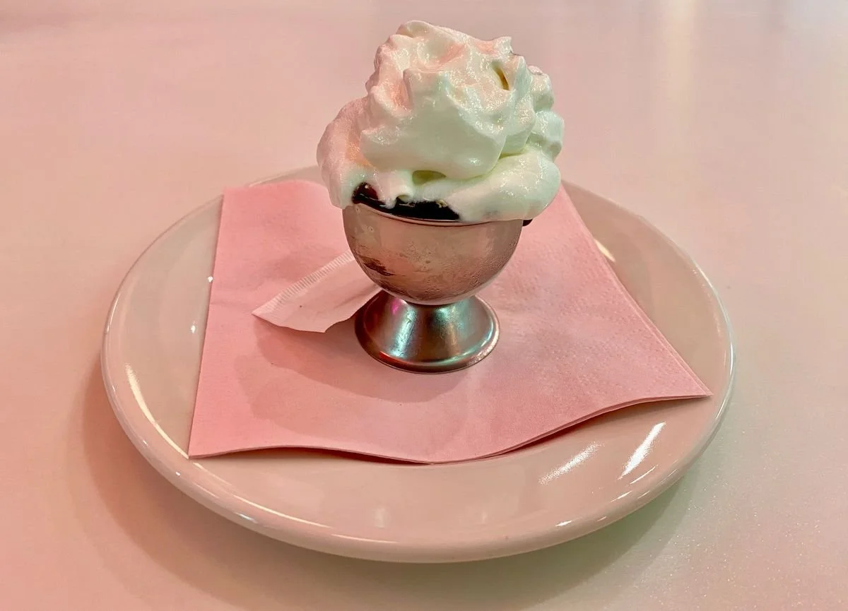 The World's Smallest Sundae — Ed Debevic's