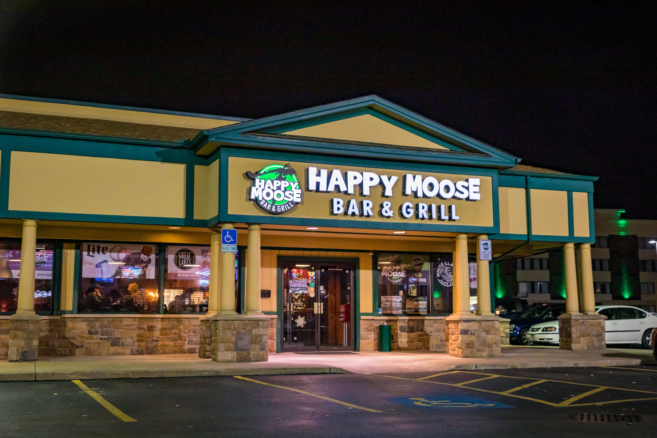 Happy Moose Bar & Grill | Sports Bar | Mentor | Streetsboro