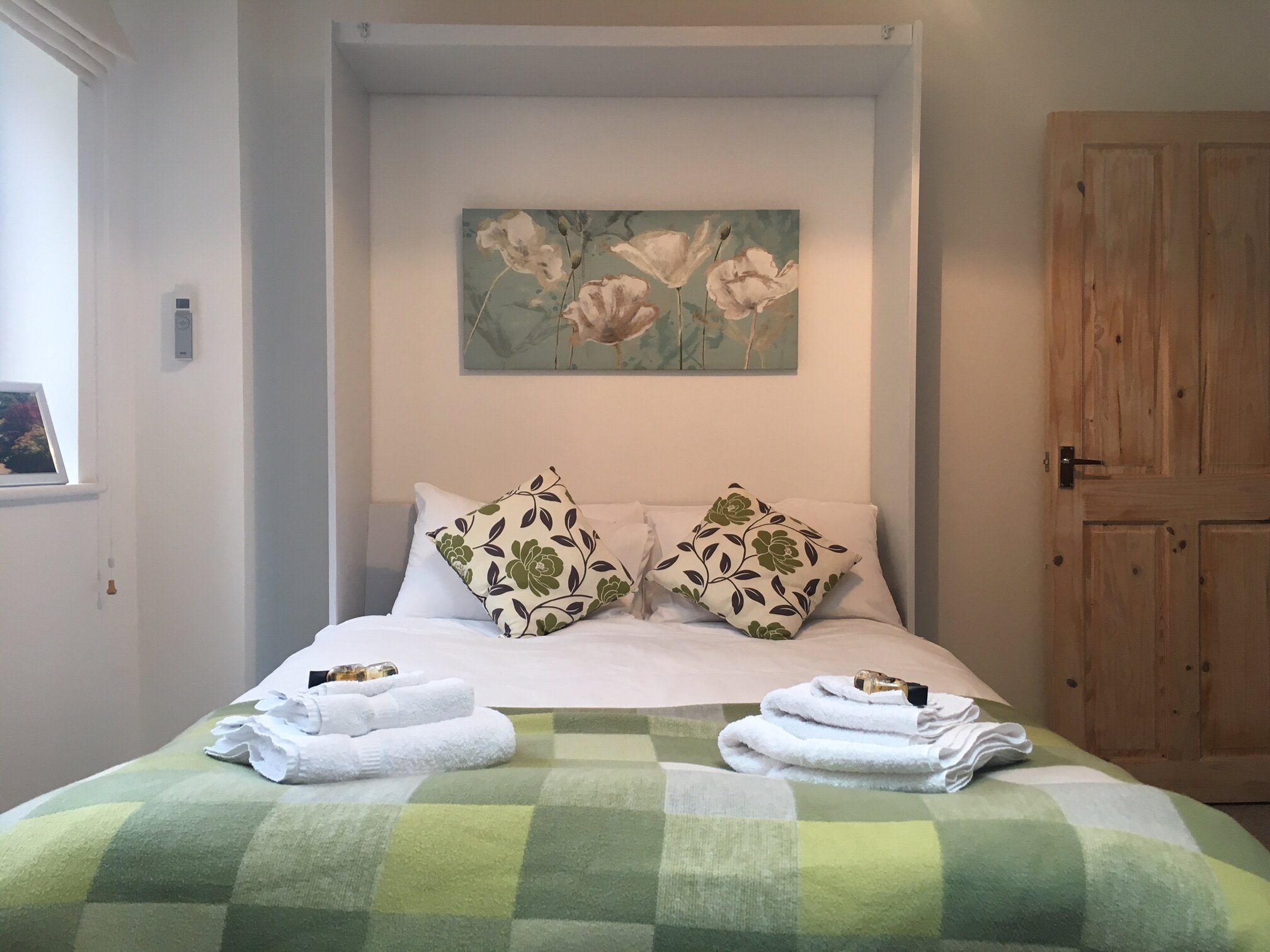 Surrey Hills Holiday Cottages - 5 Star Self Catering