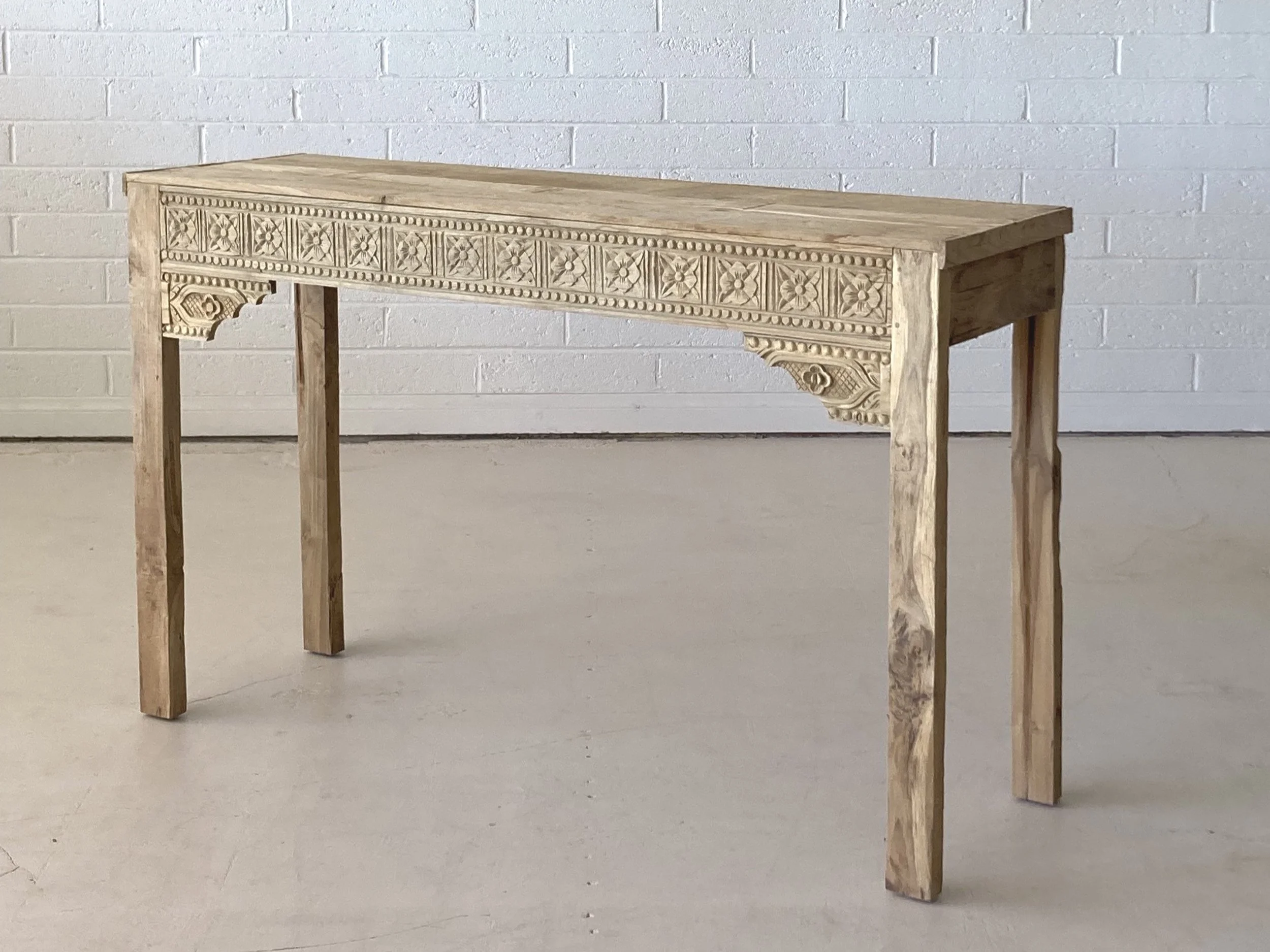 ACCENT / SIDE TABLES • CONSOLE TABLES — ACME 5 LIFESTYLE
