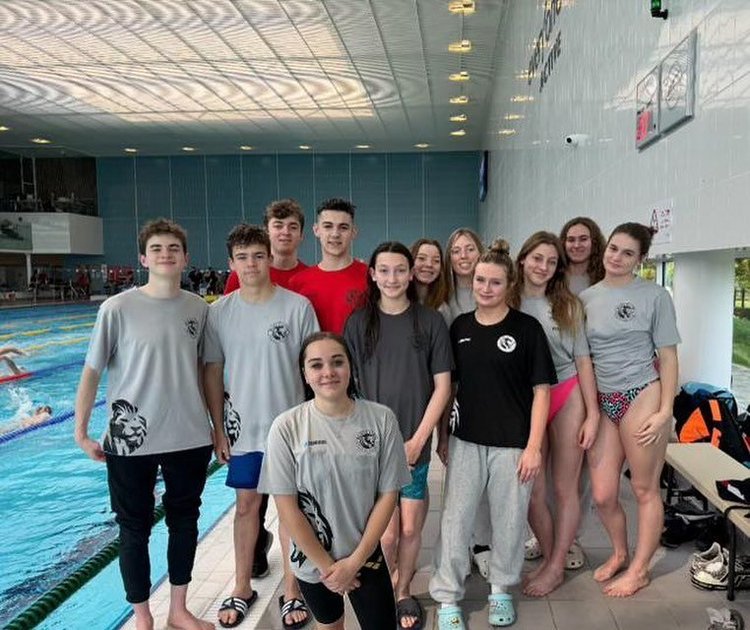 Black Lion Swimming Club