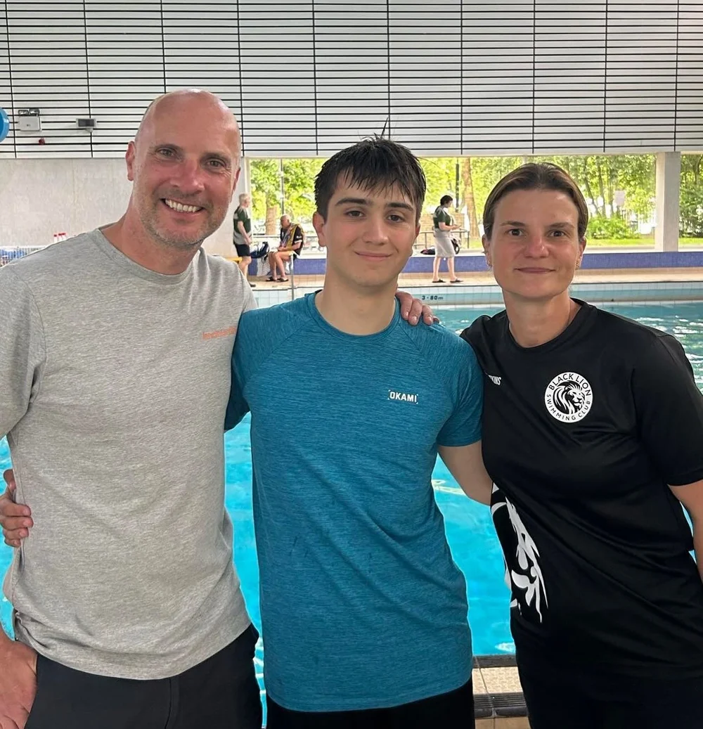 Black Lion Swimming Club