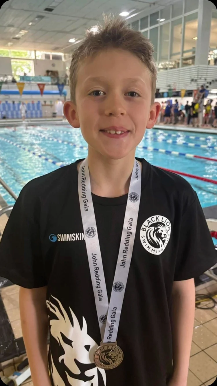 Black Lion Swimming Club