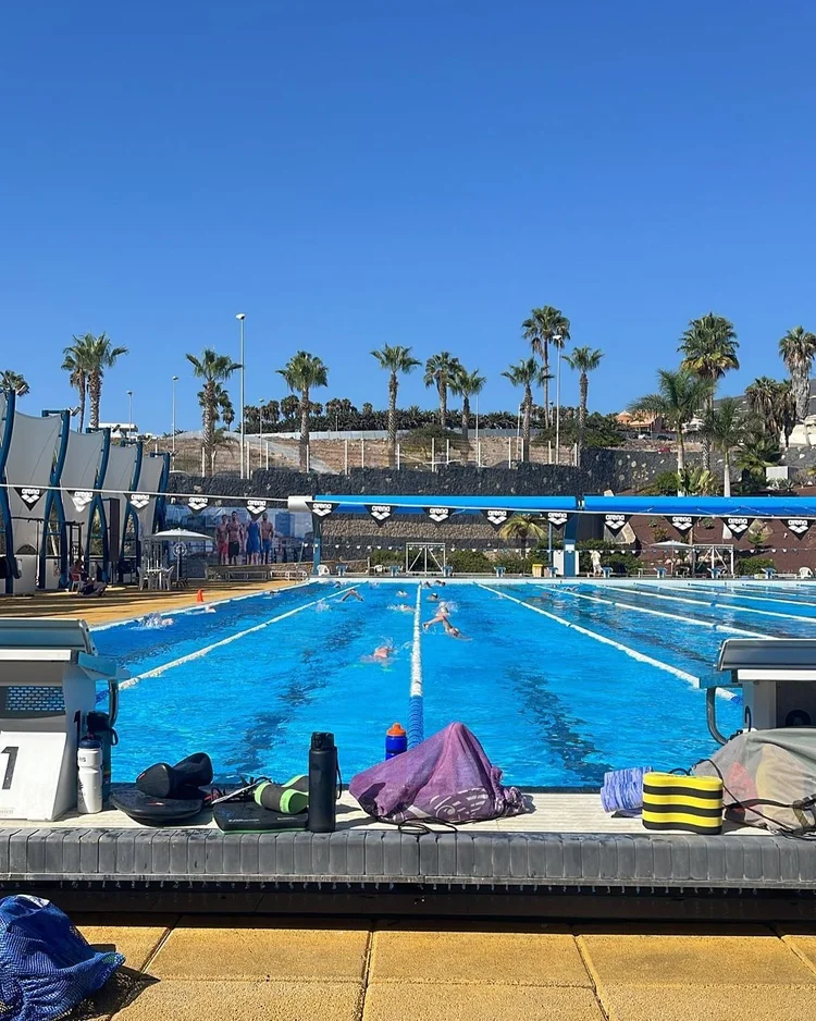 Black Lion Swimming Club