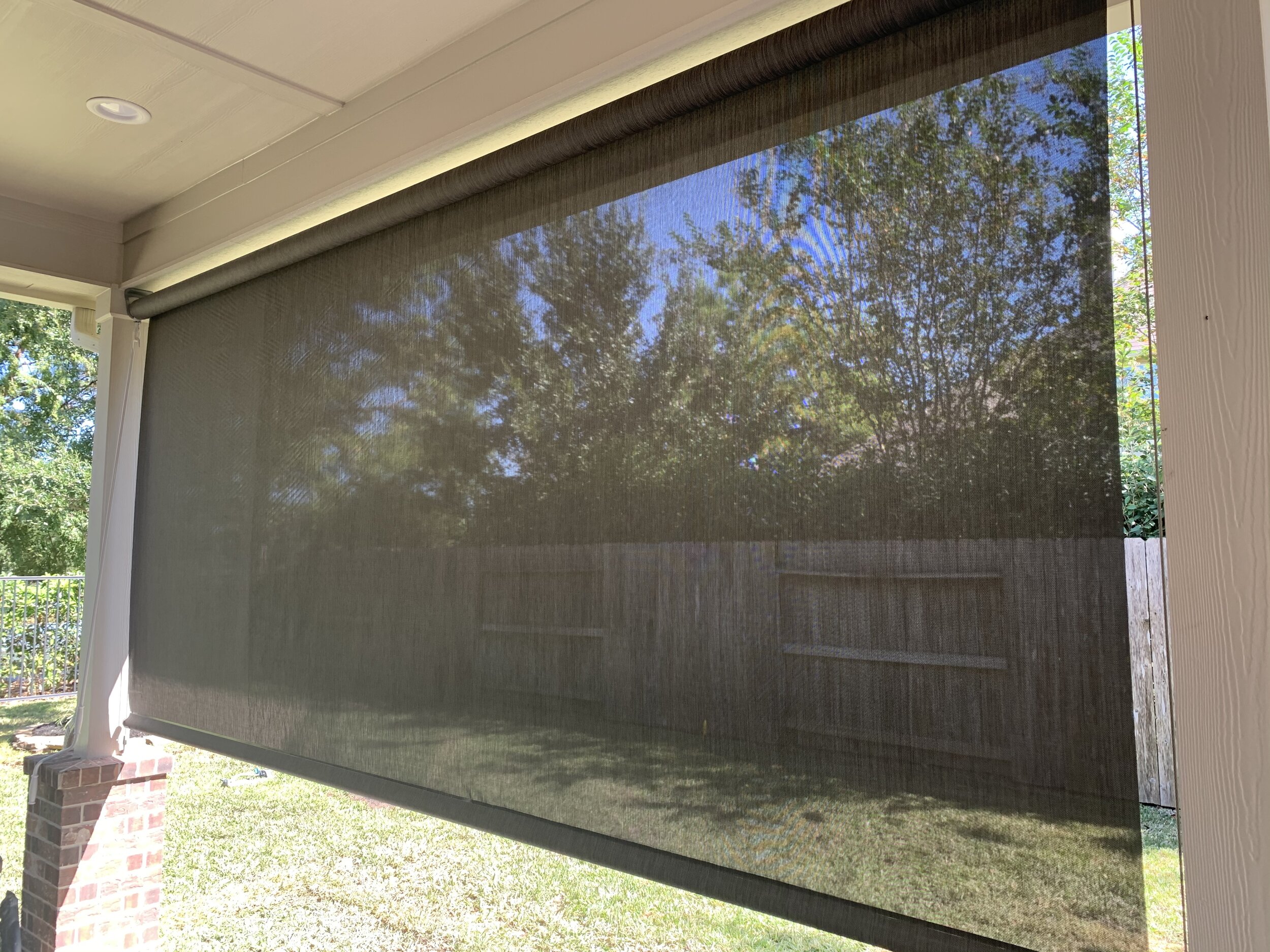Pull Down Shade Screens