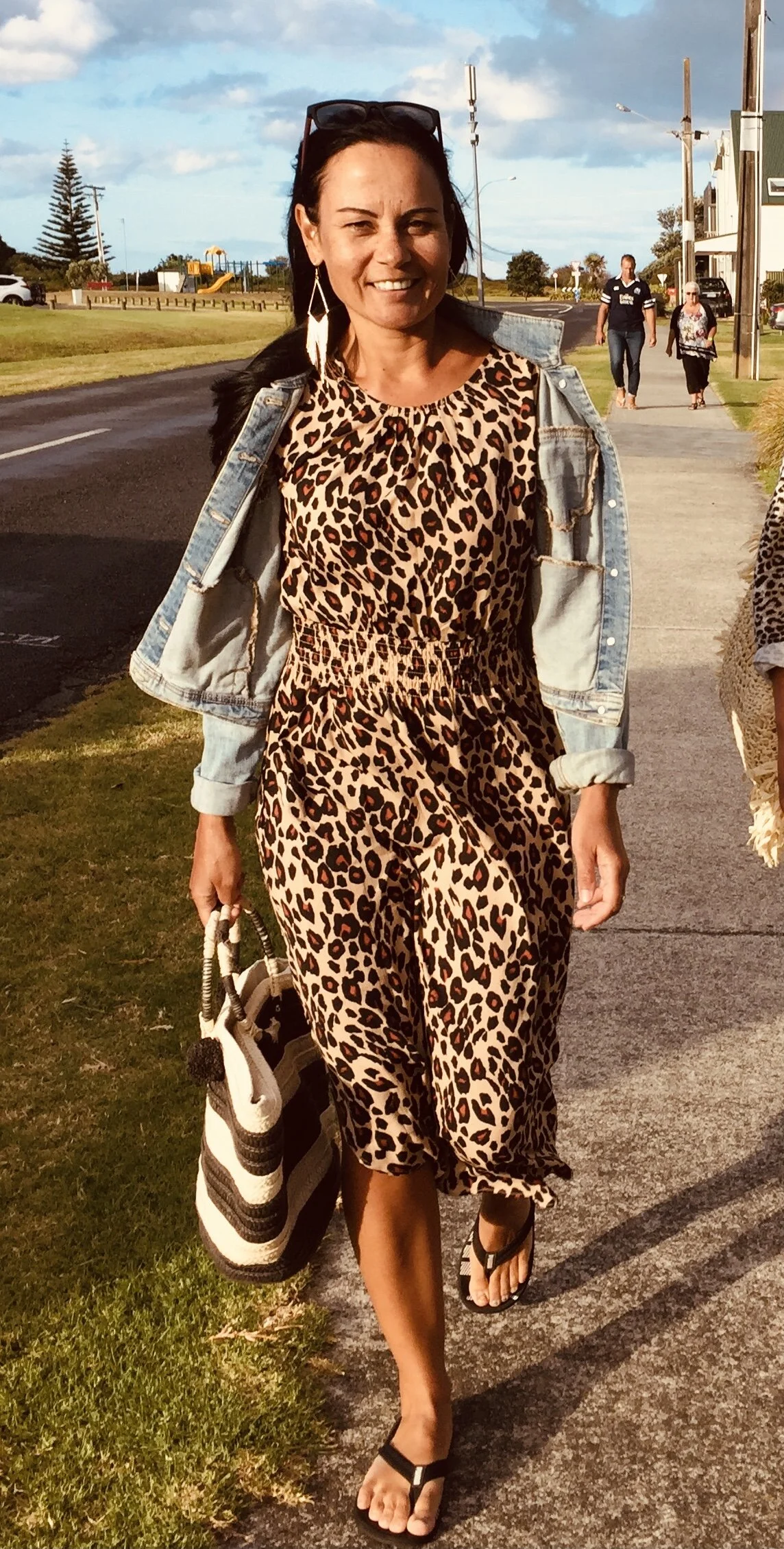 About Us — Reflect & Thrive