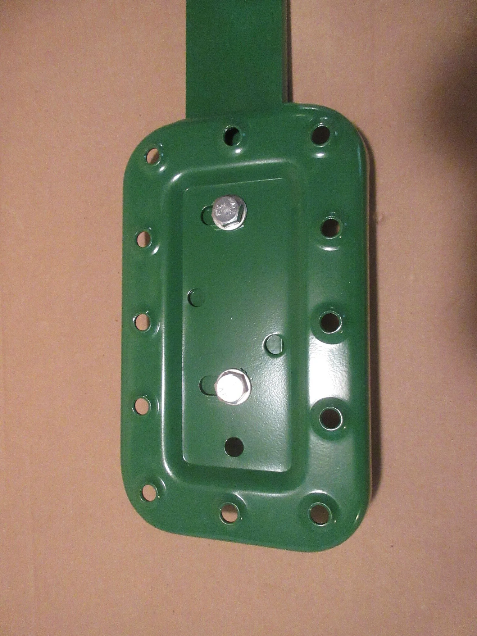 Step and Bracket assembly - fits many John Deere models — Lind Bros ...