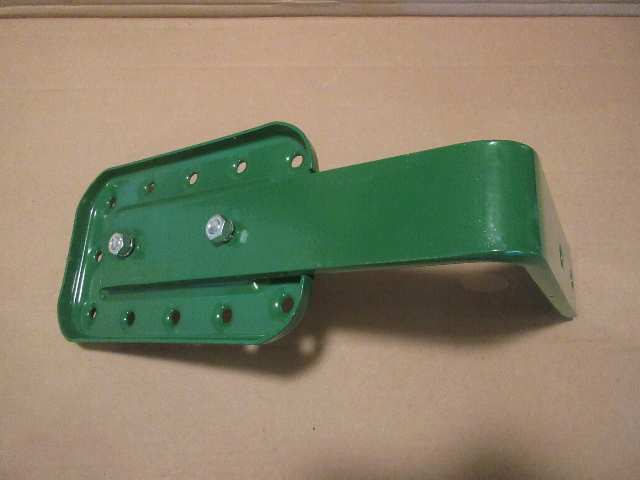 Step and Bracket assembly - fits many John Deere models — Lind Bros ...
