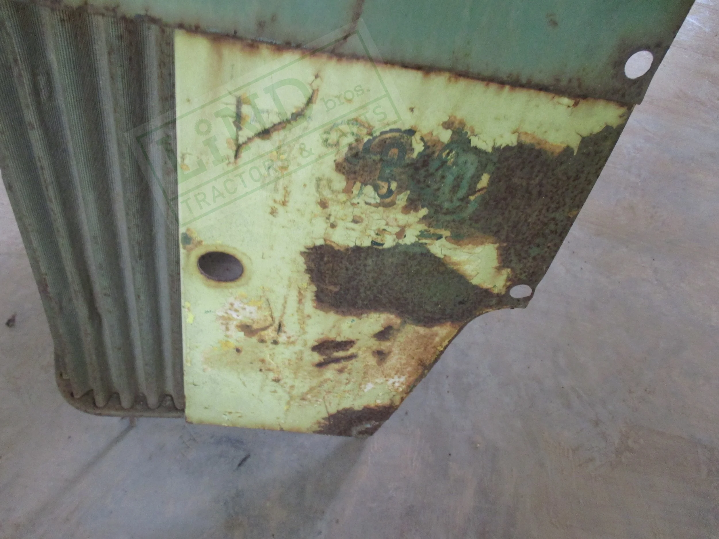730 Front Nose — Lind Bros Tractor & Parts