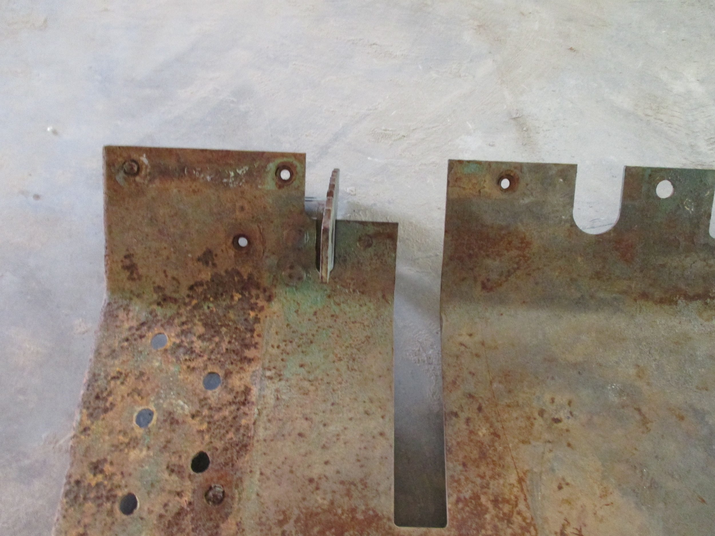 Platform Fenders — Lind Bros Tractor & Parts