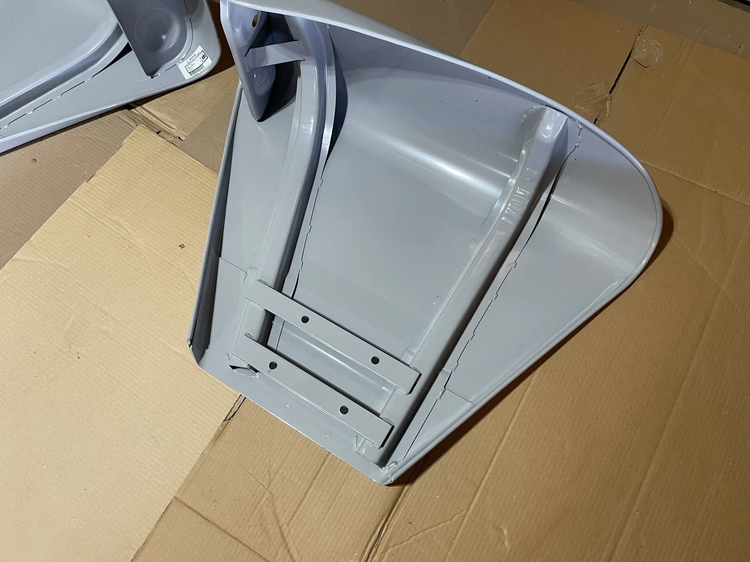 2 cyl Fenders — Lind Bros Tractor & Parts