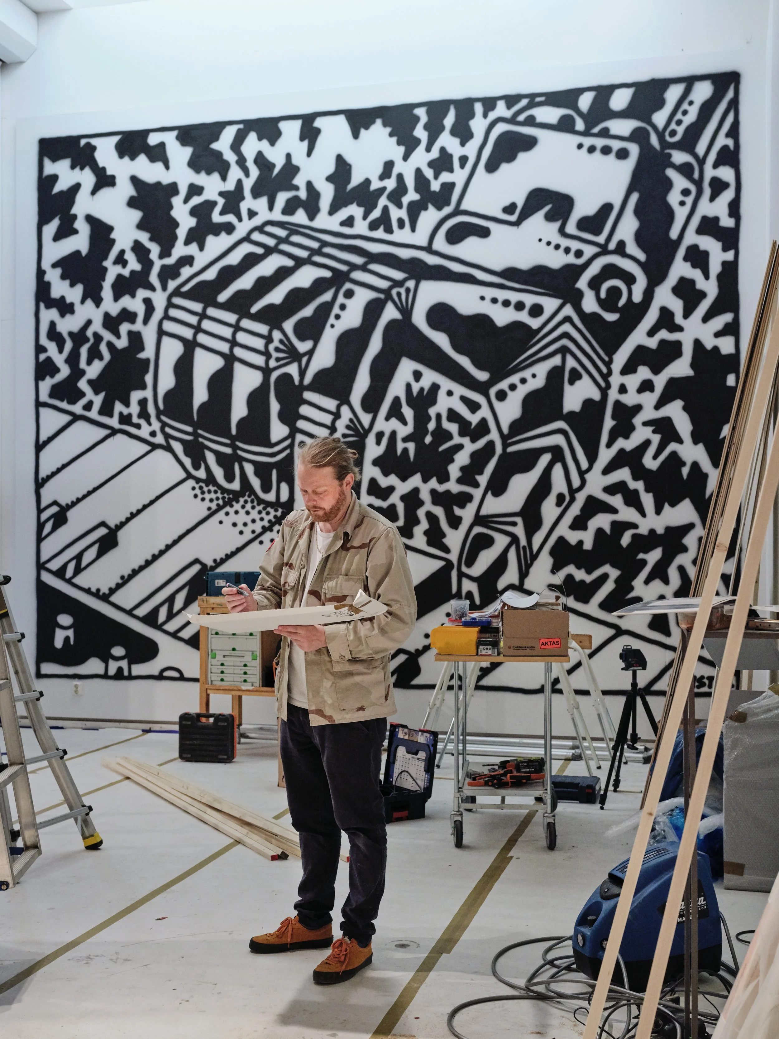 Fine art, graphic art, installations, sculptures and more by Finsta ...