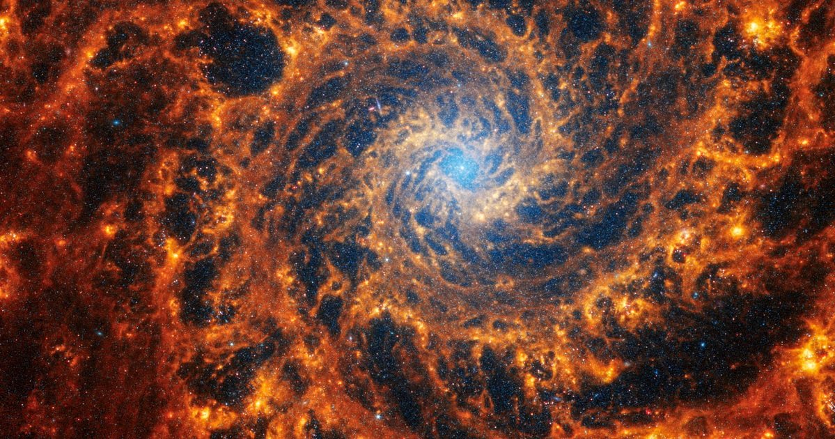 South African telescope discovers a giant galaxy that’s 32 times bigger ...