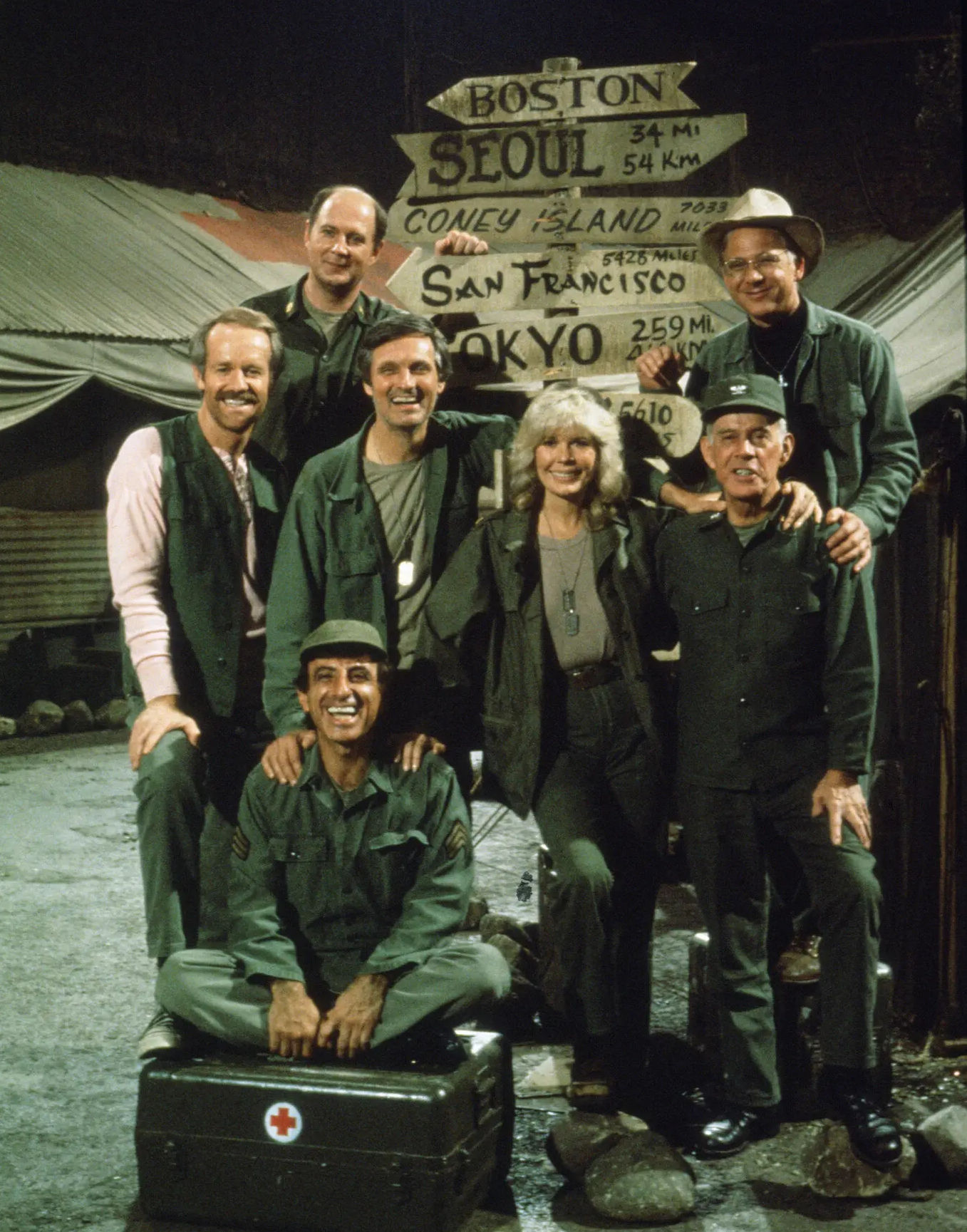 ‘M*A*S*H’ at 50: War Is Hell(arious) — Disqus Refugees