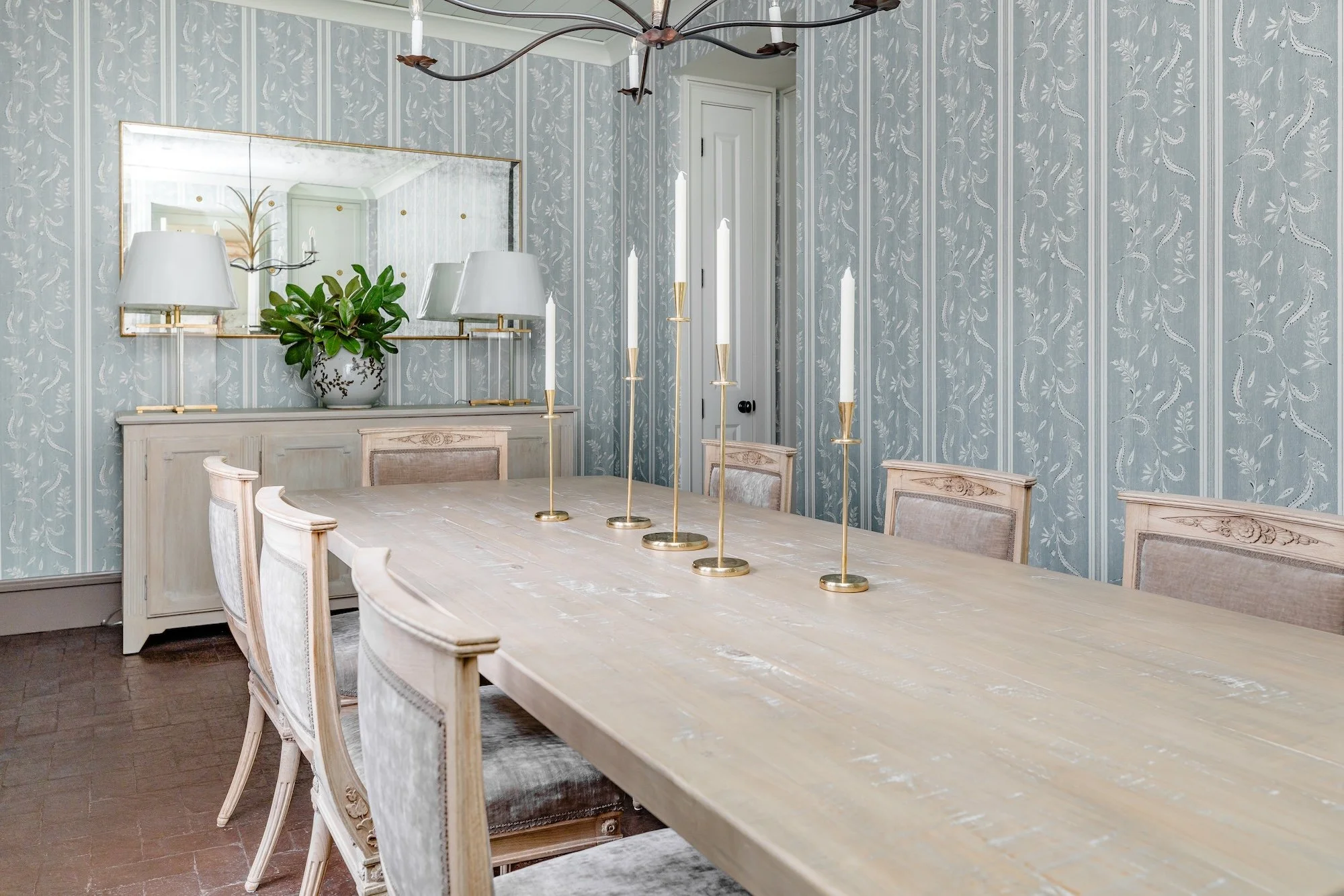 Ashley Ayer Interiors