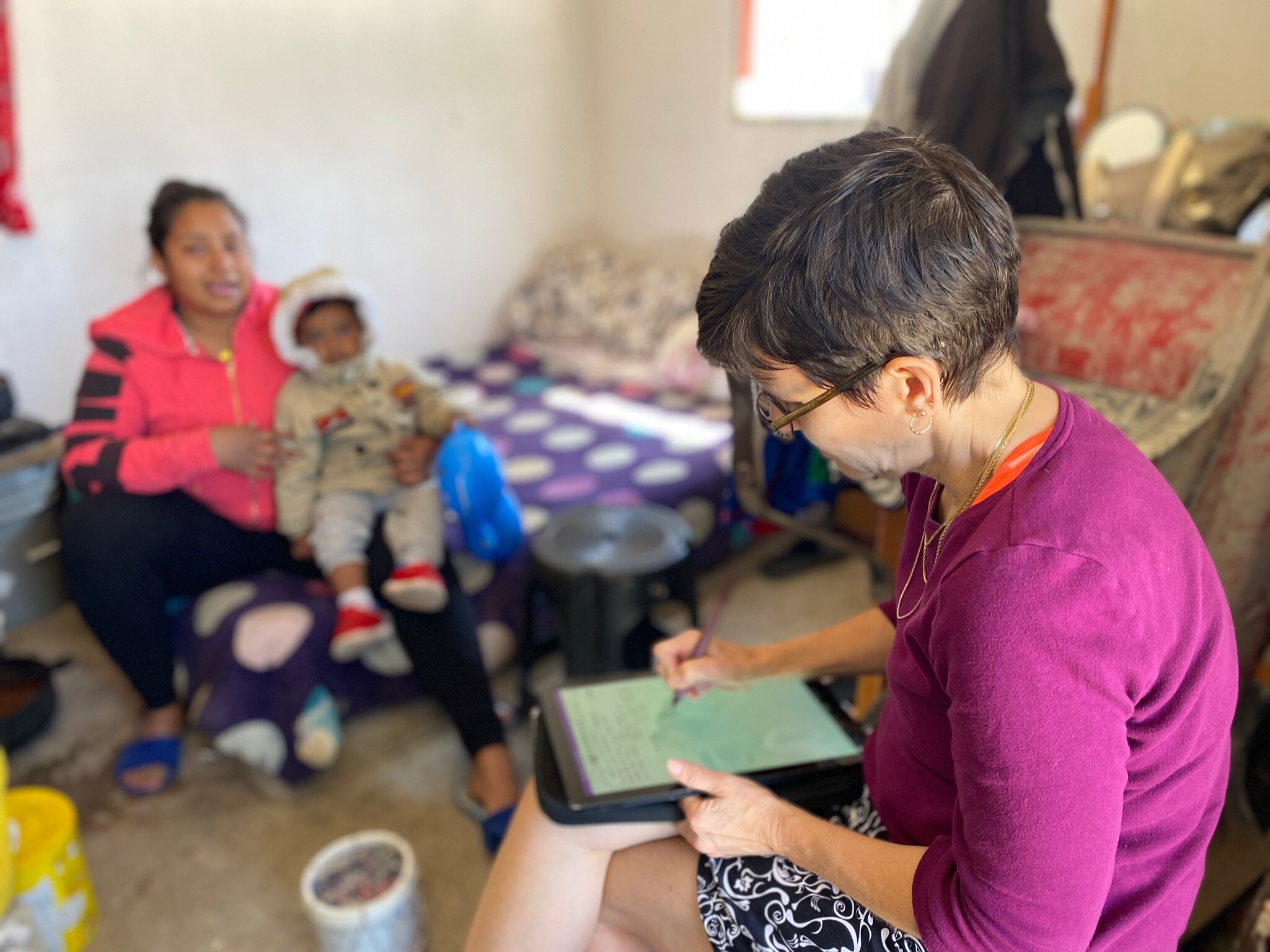 Eileen's Story - A Portrait of Life at the Border — Misión de Caridad