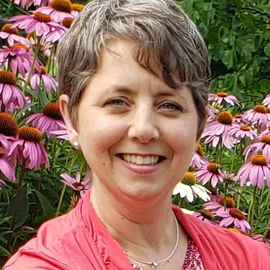 Lisa Batchelder's Instagram, Twitter & Facebook on IDCrawl