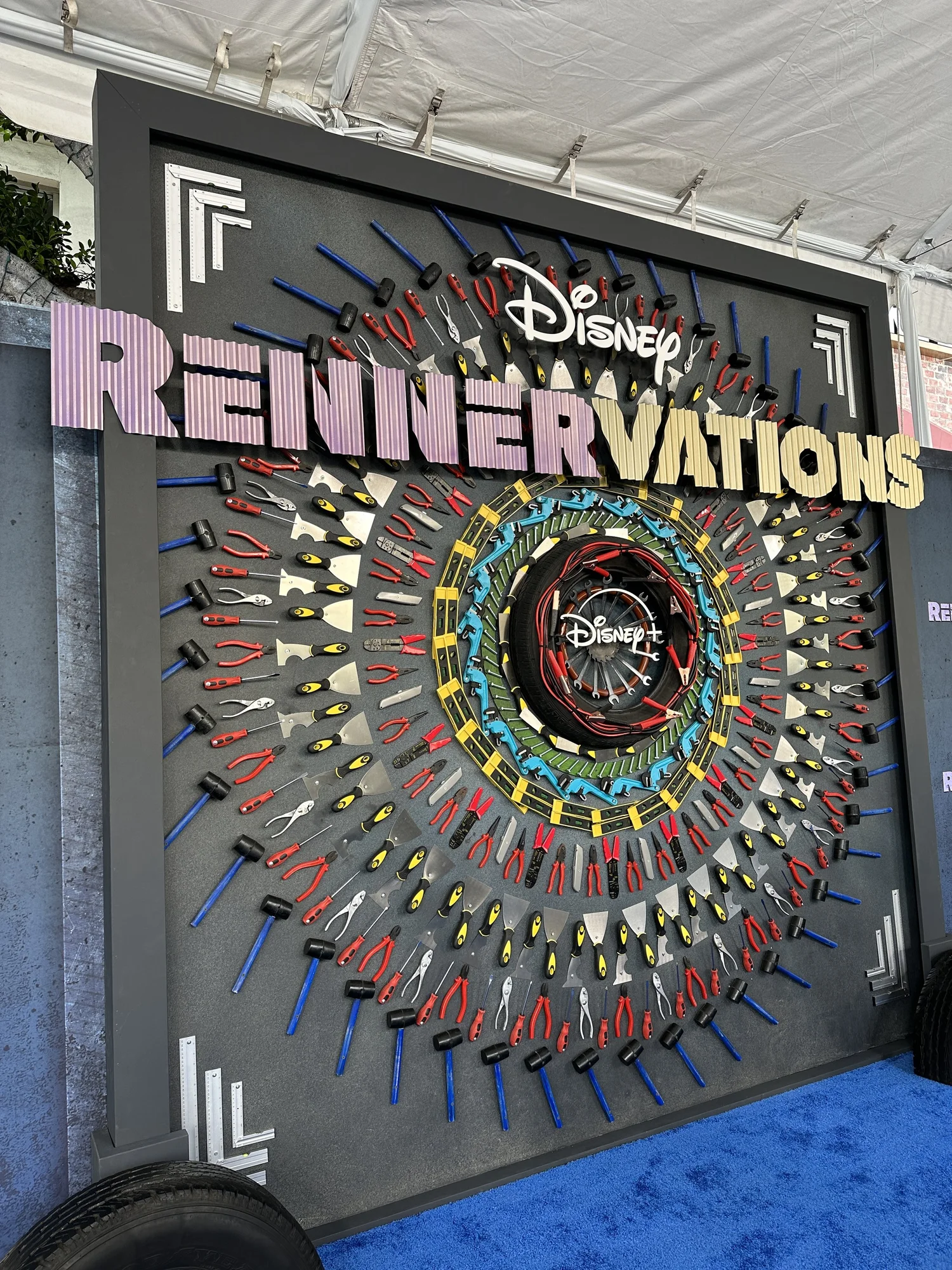Covering the Red Carpet Premiere of Jeremy Renner's New Series ...