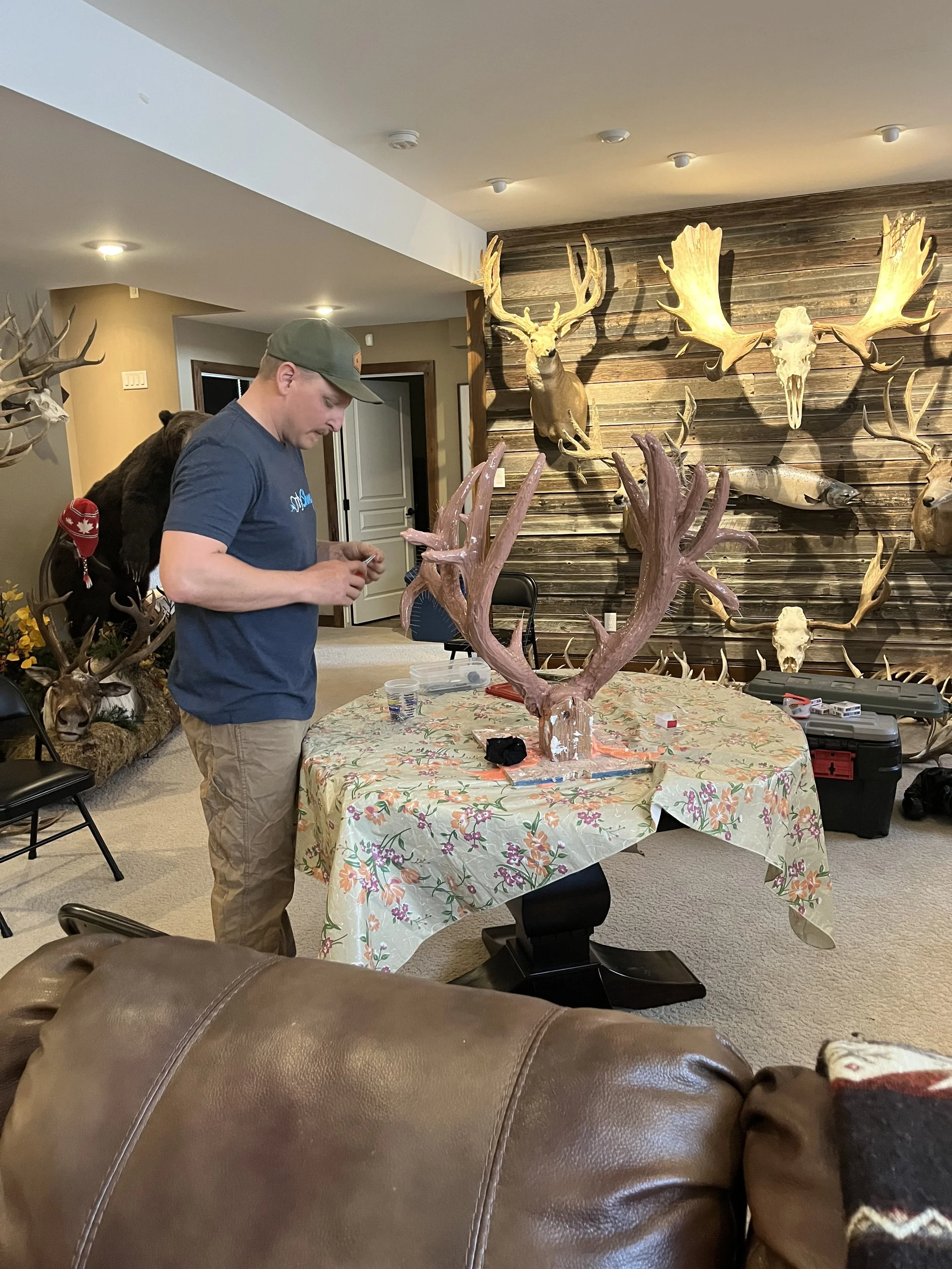 Molding Cody Robbins GIANT buck, Sleepy — Trapperman Antlers