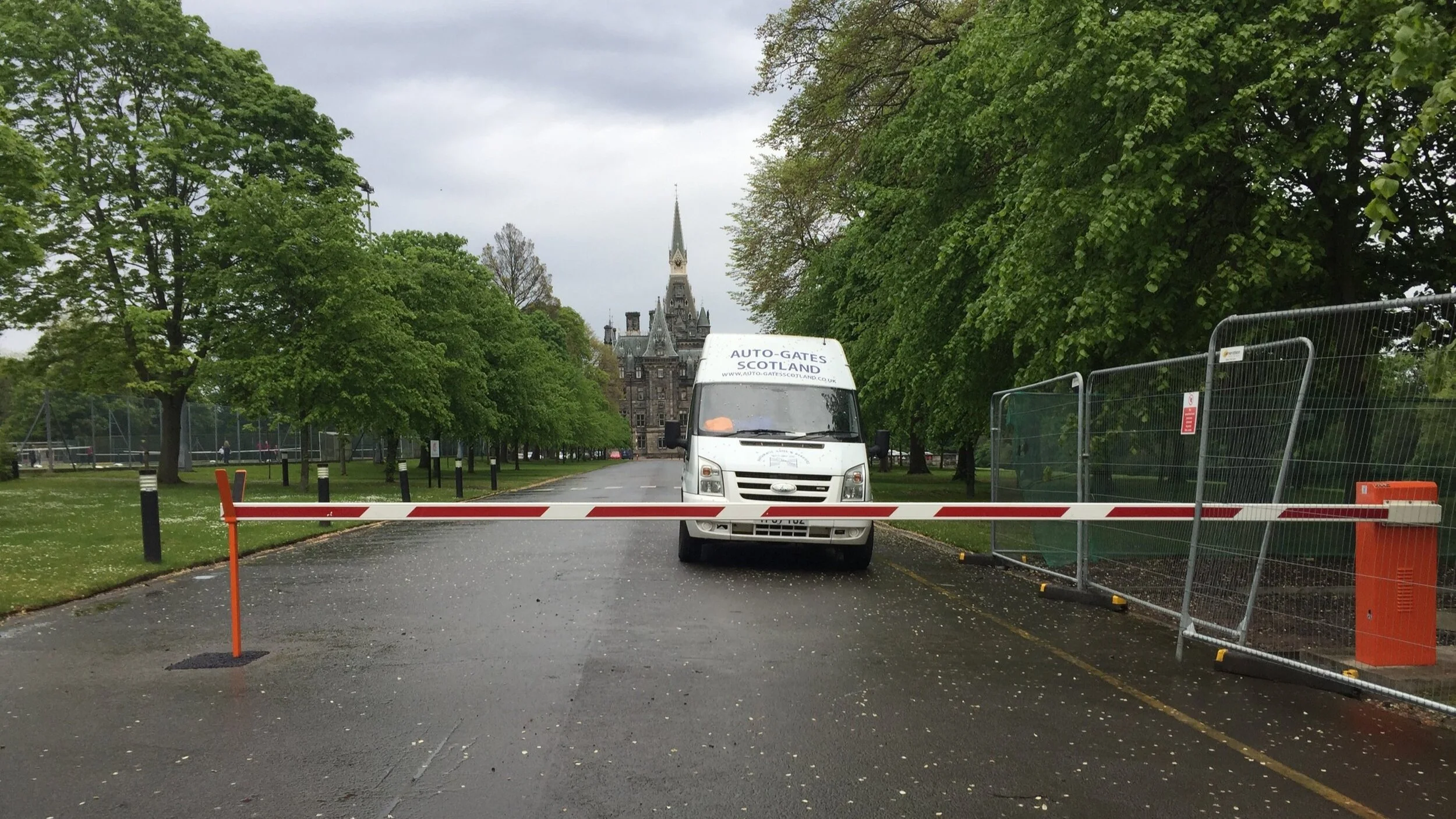 traffic control barriers, electric gates, automatic gates, electronic ...