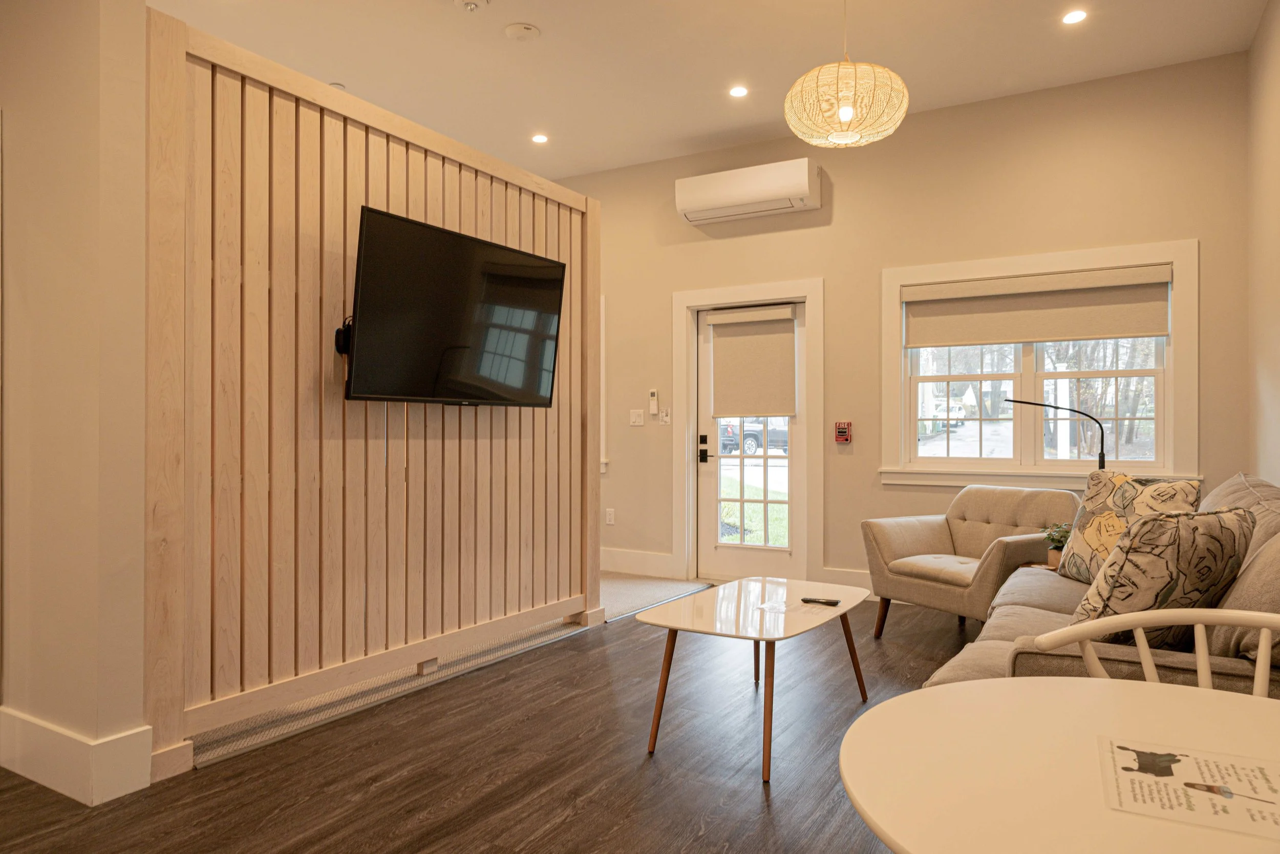 Amenities — grasshopper inn