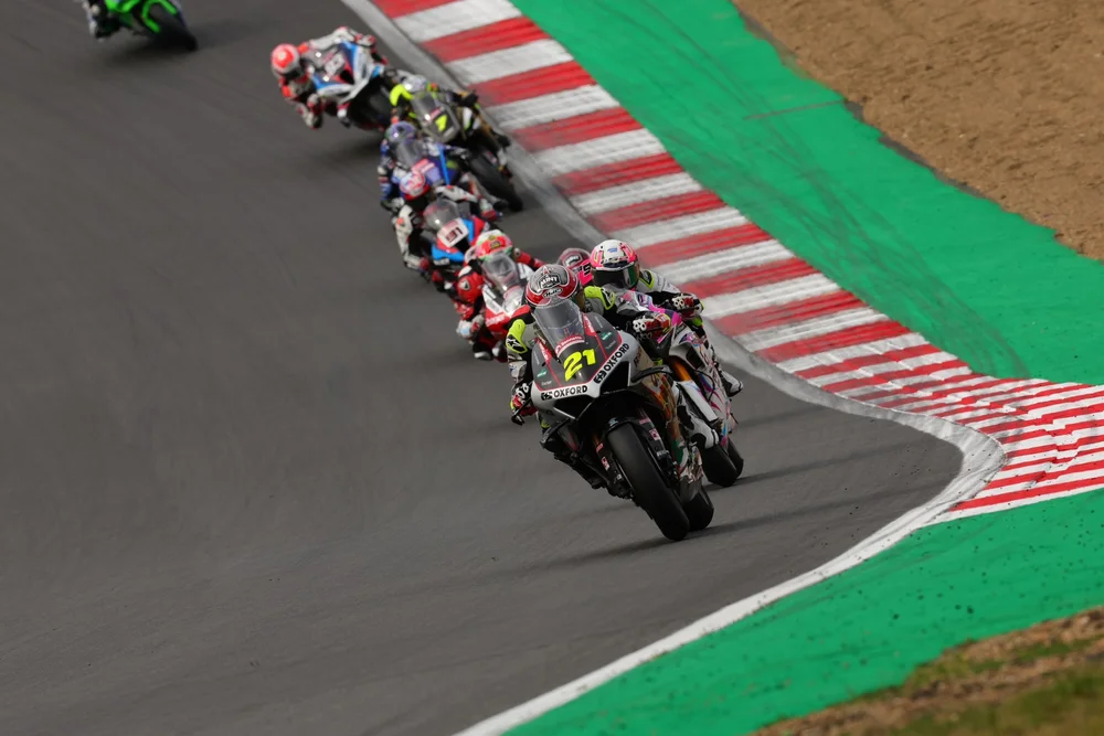 Christian Iddon wraps up a great weekend at Brands with a fourth — Moto ...