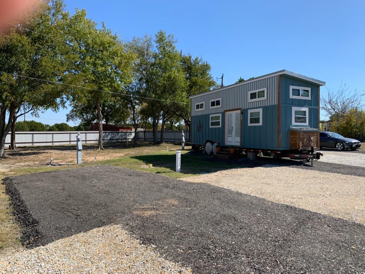 PHOTOS — RVs & Tiny Homes