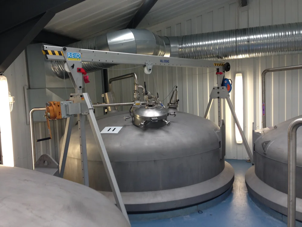 REID Lifting Inc - Designer & Manufactures of Portable, Aluminium ...
