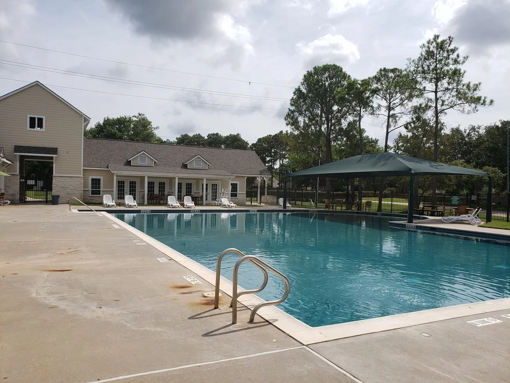 Pools/Splash Pads — Fairfield Athletic Club