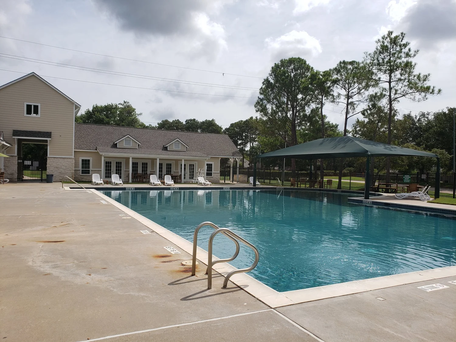 Pools/Splash Pads — Fairfield Athletic Club
