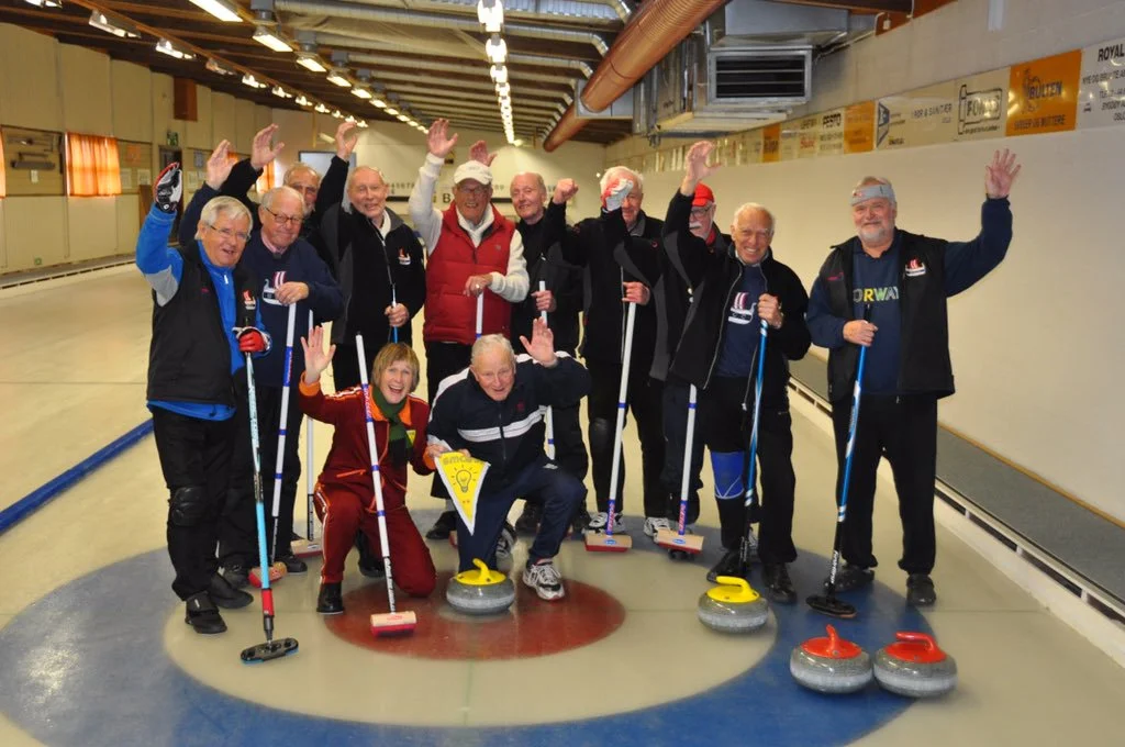 Spille curling ? Oslo eneste curlingklubb med egen hall. Seniorer ...