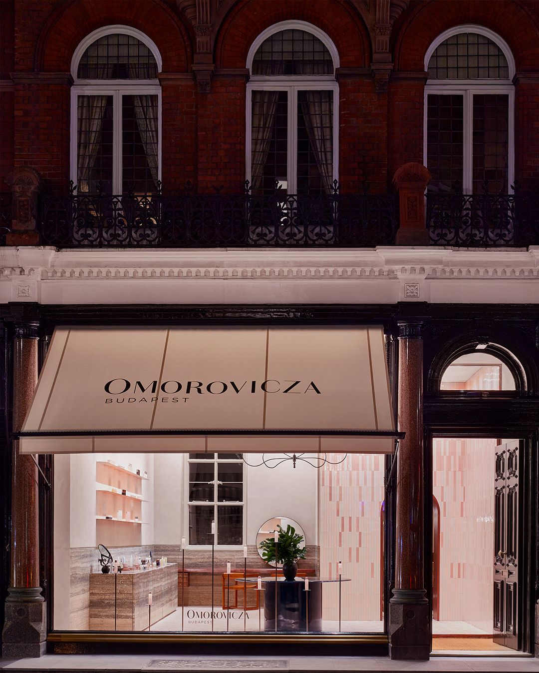 Omorovicza Unveils New London Institute — PBL Magazine